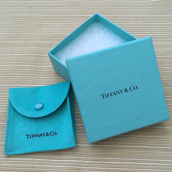 Tiffany & Co. | Jewelry | Tiffany Notes 8k Yellow Gold Round Wave ...